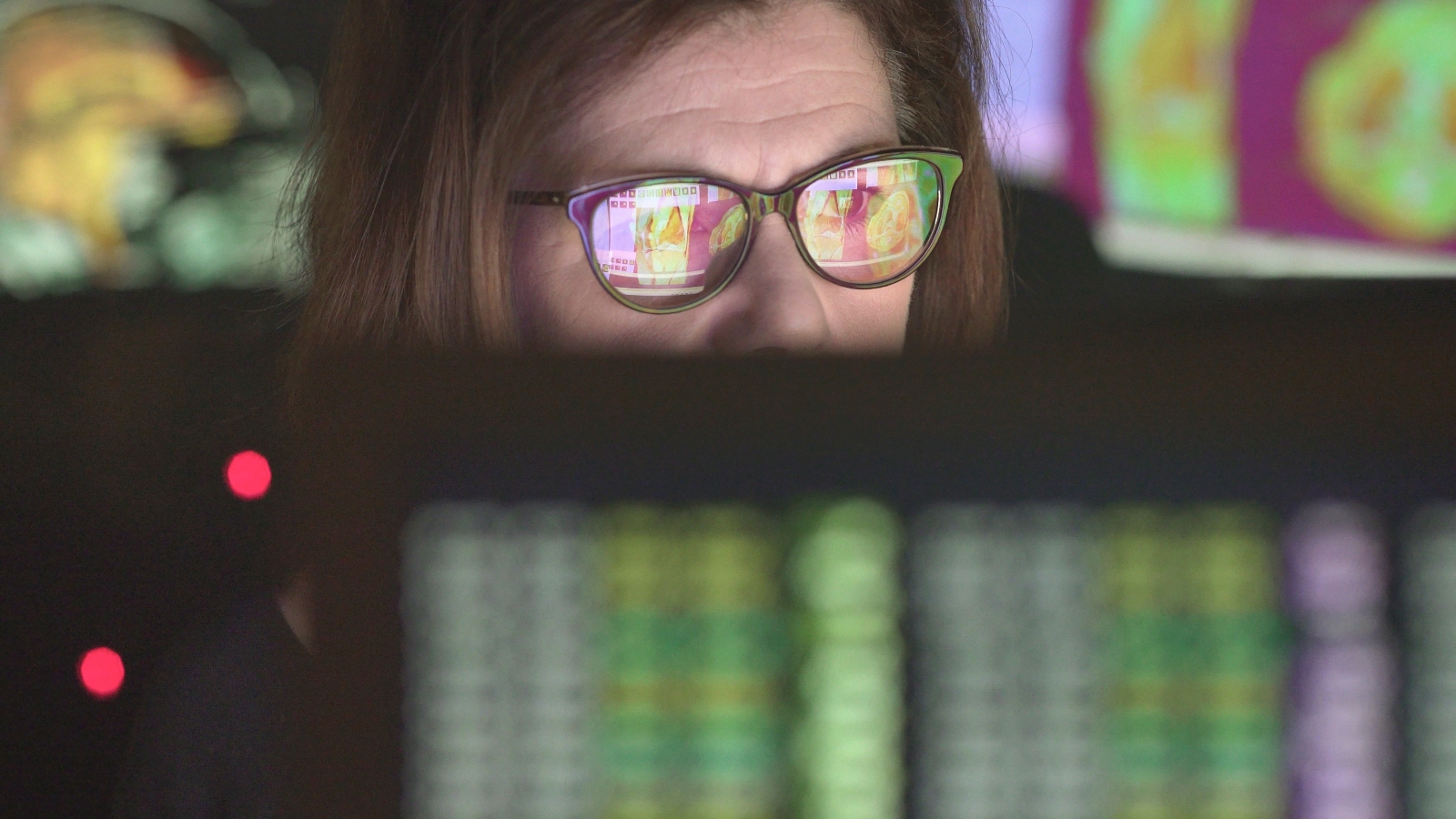 Five steps to transforming banking operating models | Let's talk ...